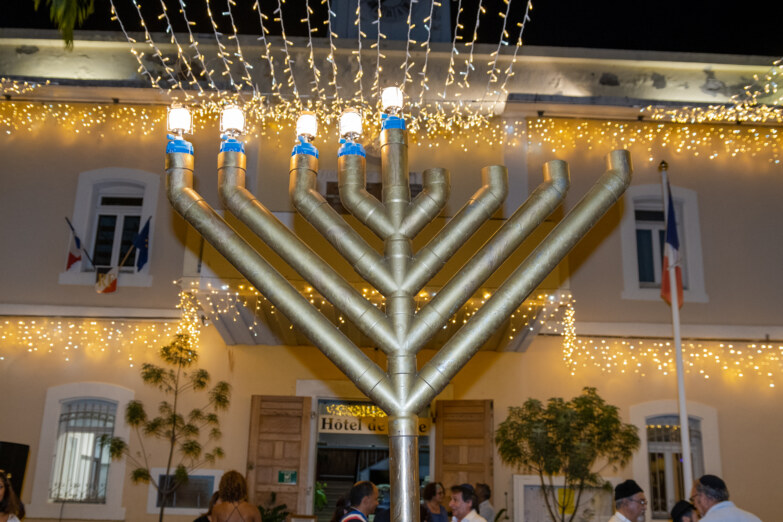 Hanoucca, l’une des plus importante fête juive célébrée à Saint-Paul ...